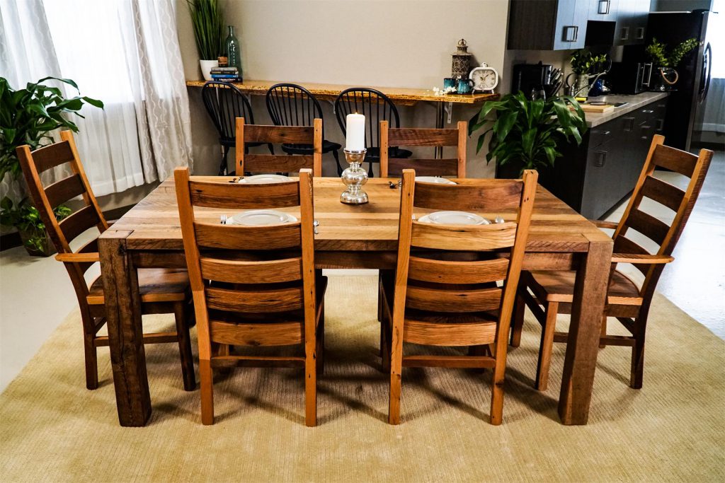 Reclaimed vs. Rough Sawn: What’s the Difference? - TIMBER TO TABLE