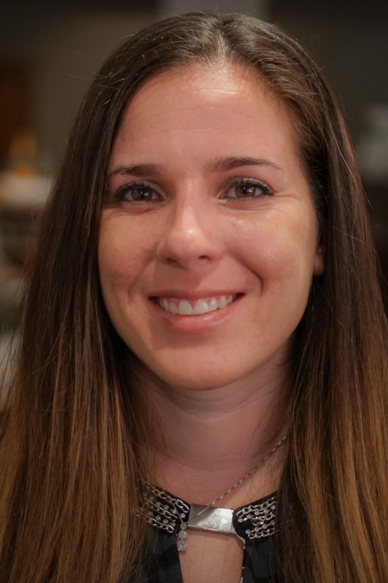 What Do DutchCrafters Chair Seats Really Feel Like? - TIMBER TO TABLE