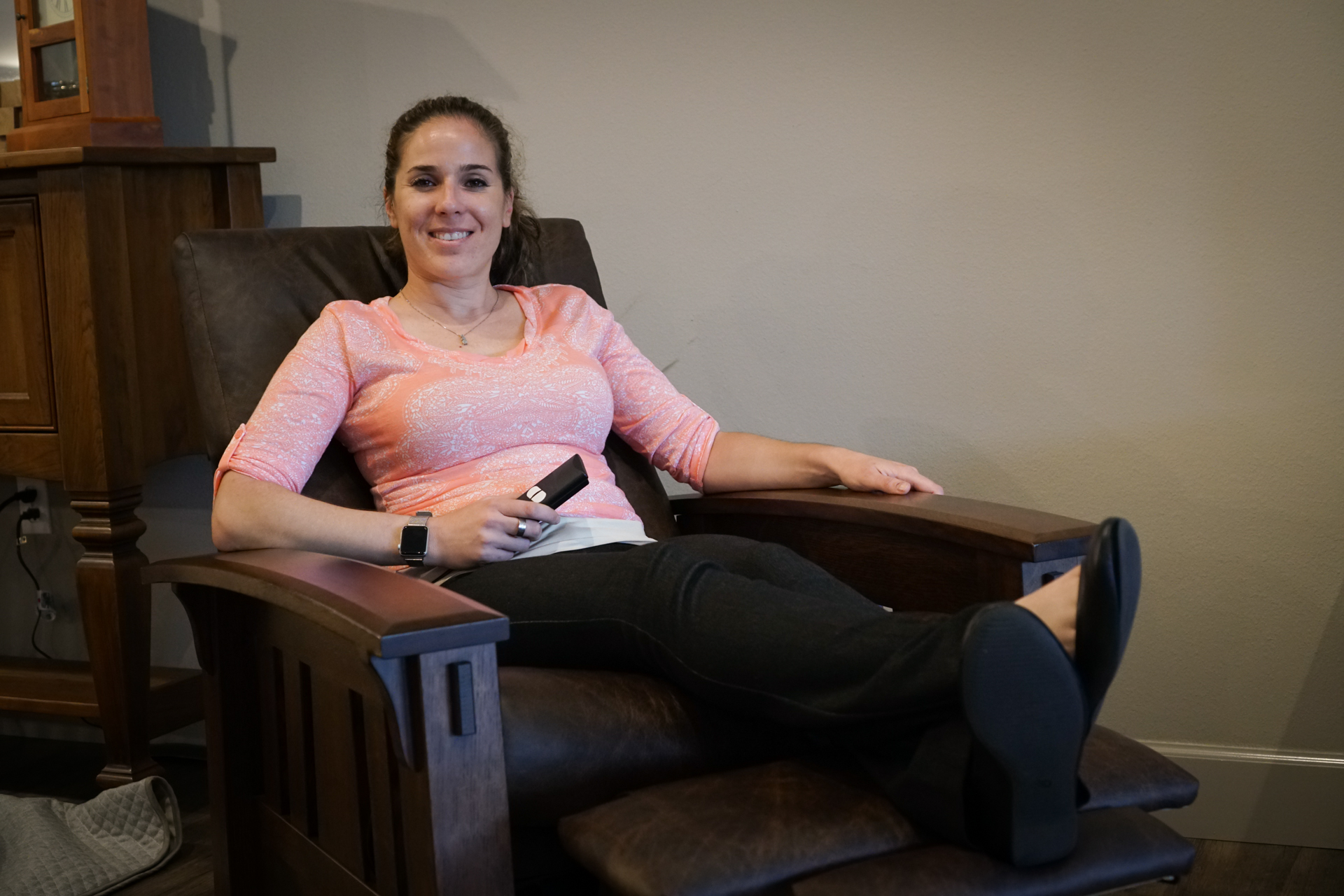 What Do DutchCrafters Chair Seats Really Feel Like? - TIMBER TO TABLE